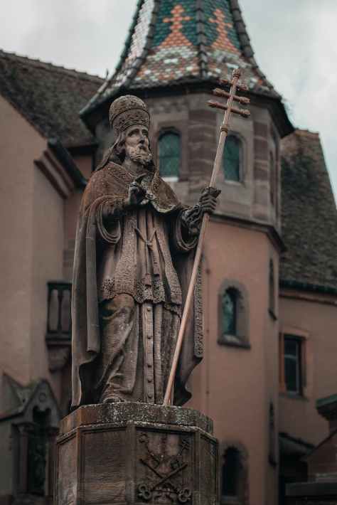 WAS PETER THE FIRST POPE? WHERE DID THE IDEA OF A POPE COME FROM? — BOB ...